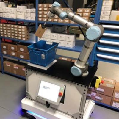 中国 Universal Robot Pick and Place UR3 AGV Robot with Onrobot Gripper for 6 Axis Collaborative robot 販売のため