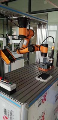 中国 collaborative robot AUBO i10 with 10kg playload and Maximum reach 1513 mm of industrial robot welding arm as cobot 販売のため
