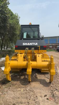 China 2022 Year Used 220 Dry Land Bulldozer Powerful Diesel Engine Included for sale
