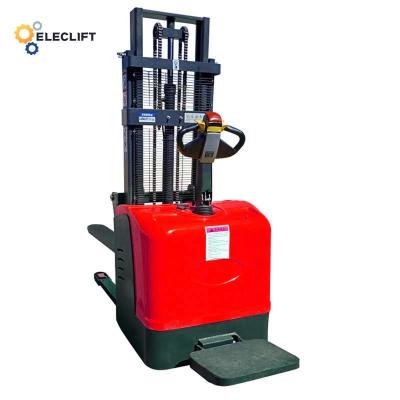 Cina Capacità 2,5 tonnellate Stacker per pallet elettrico completo con altezza di sollevamento di 3 metri in vendita
