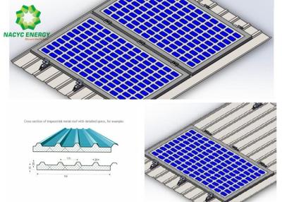 Cina I sistemi solari del montaggio del tetto del metallo strutturano il tetto solare del sostegno 	Breve compatibilità della ferrovia di MRacking in vendita