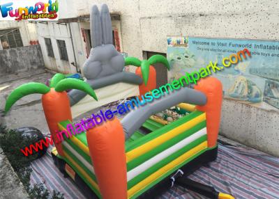 China Os castelos infláveis do coelho comercial exterior/que saltam fortificam com encerado do PVC à venda