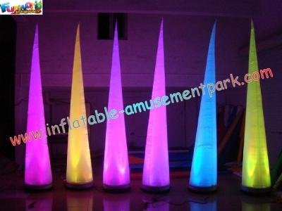 Cina Cono gonfiabile della decorazione di illuminazione con il LED che cambia uso leggero per il partito, club, evento in vendita
