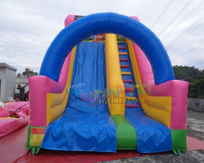 Cina PVC rimbalzante gonfiabile del grado commerciale dello scorrevole di Disney Mickey Mouse che slitta i giochi in vendita