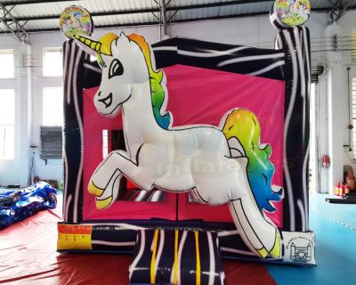 Cina tela cerata Unicorn Bouncy Castle Jumping Bouncer di 0.55mm in vendita