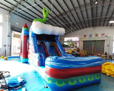 China Casa inflável do salto de Combos do castelo do campo de jogos com corrediça de água à venda