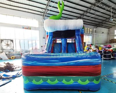 China Casa inflável do salto de Combos do castelo do campo de jogos com corrediça de água à venda