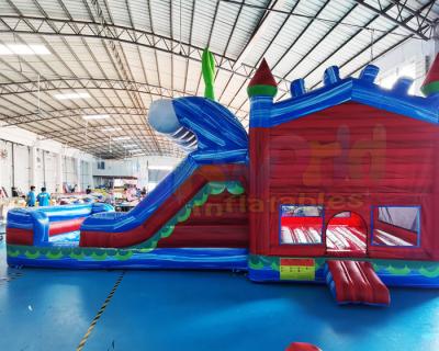 China Casa inflável do salto de Combos do castelo do campo de jogos com corrediça de água à venda