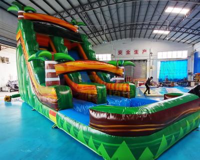 China corrediça inflável do PVC de 0.55mm com a casa de salto do salto da associação à venda