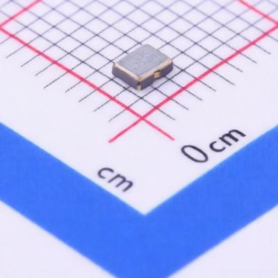 China LVCMOS output crystal oscillator 25 megahertz frequency SJK 2N25000G33YC ceramic surface mount device for sale