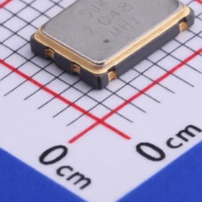 China Ceramic Surface Mount Crystal Oscillator SJK 6N02048G33YC with Stable Frequency Output 2.048 MHz for sale
