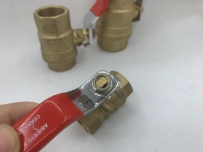 Cina yuhuan factory brass casting motorized ball valve with manual control in vendita