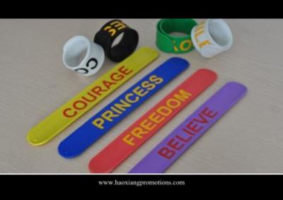 China Factory made cheap price Fashional Reflective Pvc Slap Wristband with USB flash drive for sale