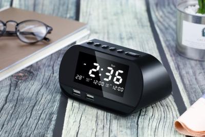 China Dual USB Output Portable Clock Radio Compact Size With Temperature Display for sale