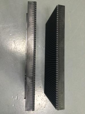 中国 鉄 6.67mm 屋外のデジタルの広告スクリーン、フル カラーの導かれた表示 DIP3IN1 モジュール 販売のため