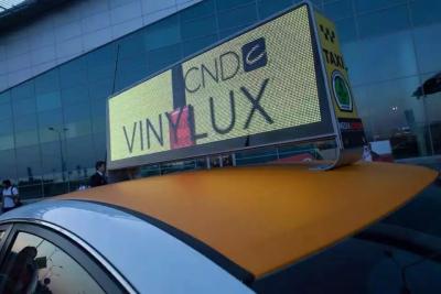 Cina Doppia luminosità all'aperto laterale su misura dell'esposizione di LED del taxi alta in vendita