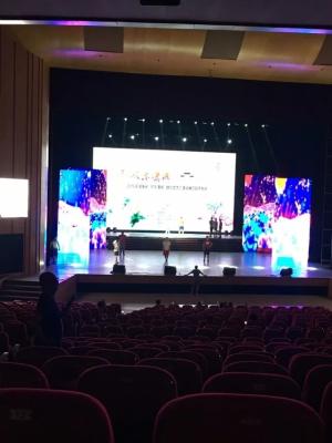 Cina Schermi principali dell'interno di video colore pieno, servizio principale della parte posteriore della parte anteriore dello schermo di visualizzazione della parete in vendita