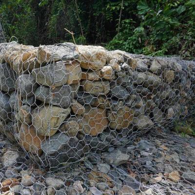 China Galvanized Wire Mesh Gabion Baskets Stone Retaining Wall Gabion Basket for sale
