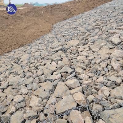 China Zuid-Amerika HDP gegalvaniseerd ijzeren gaas Gabion doos met stenen kooi voor rivier bescherming beveiligingsmuur for sale