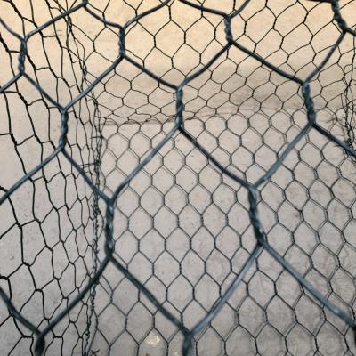 China Onder water geplaatste Gabionbox met gegalvaniseerd PVC bedekt draad voor corrosieve bodem- en watertoepassingen for sale