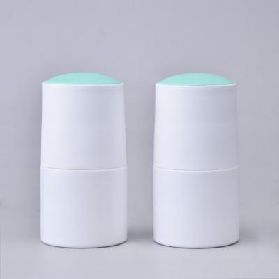中国 50ml パーソナライズ可能なプラスチックロールボールボトル 表面が滑らか 漏れ防止 環境に優しい オーダーメイドロゴ 販売のため