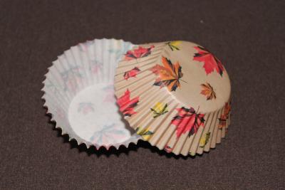 China colorful greaseproof cake cup for sale