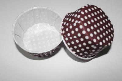 China Dark Brown Round Greaseproof PET film Paper Cake Cup for sale