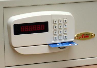 China Sicherer Laptop Größe Hotelzimmer Safe Box mit digitaler Tastatur Schloss Beige 301-400mm Tiefe zu verkaufen