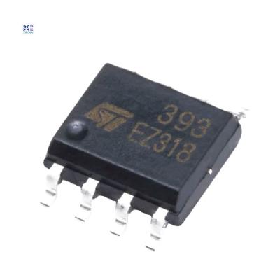 China LM393DT SOP-8 Electronic Component Low Power Consumption Dual Voltage Comparator IC Chip for sale