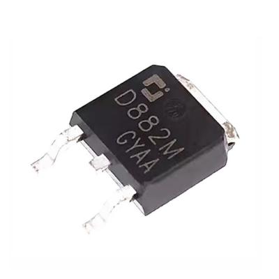 China 2SD882 TO-252 NPN medium power triode transistor chip bipolar junction transistor BJT brand new and original for sale