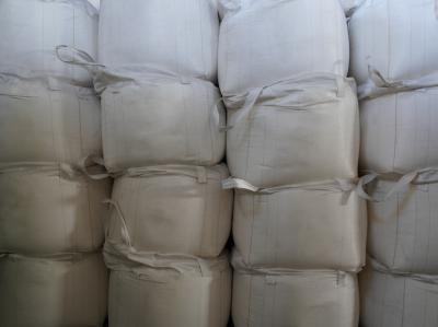 China 650 Altura do anel de quatro esferas FIBC saco a granel com 50-120 Micro PE forro e 450 comprimento de porta de alimentação à venda