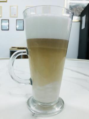 China Bean To Cup Coffee Vending Machine combining convenience and by producing fresh coffee drinks on demand for offices and public venues for sale