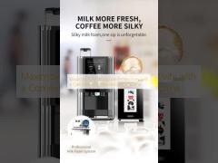 Kaffeemaschine mit Selbstreinigungssystem