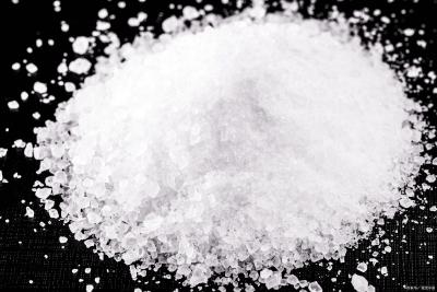 Cina Idrossido di potassio KOH Polvere bianca o solido a scaglie ampiamente utilizzato in varie industrie in vendita