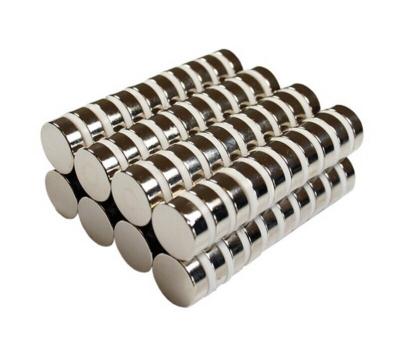 China 5000pcs disc magnets 12mmX1.5mm N35 Rare Earth Strong Neodymium Magnet Bulk Super Magnets for sale