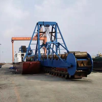 Cina 28 tonnellate Scavatrice di navi 80m3 Ore 24 metri Macchina di dragaggio della sabbia in vendita