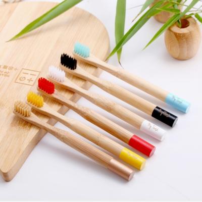 Cina Setole molli concimabili libere di nylon dello spazzolino da denti di bambù di Eco del vegano 1010 in vendita