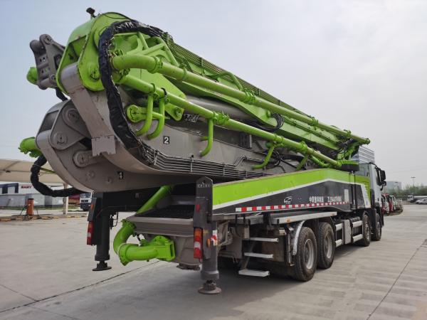 Quality Used ZOOMLION 63m Concrete Pump With Mercedes Benz Chassis Second Hand for sale