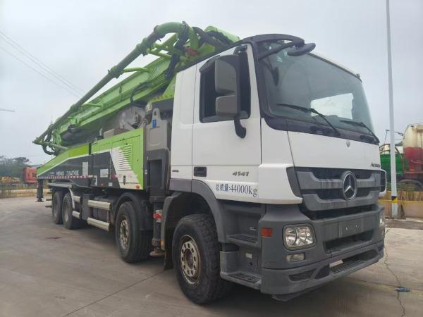 Quality 2019 Used Original 56 Meter Zoomlion Green Concrete Pump With Benz Chassis for sale