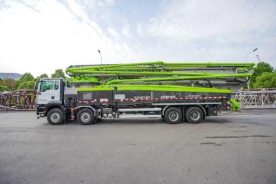 Cina Original Zoomlion camion montato pompa di cemento 60m Con Chassis Sitrak in vendita