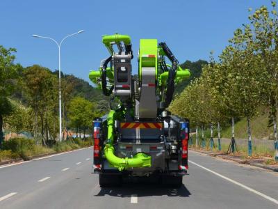 Cina Original Zoomlion camion montato pompa di cemento 60m Con Chassis Sitrak in vendita