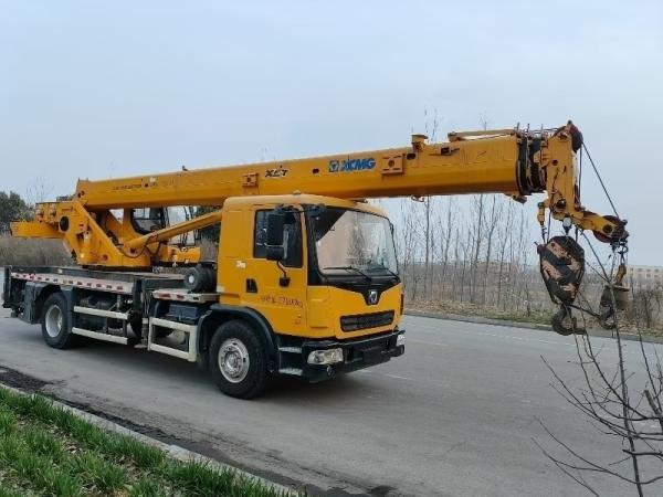 Quality Second-hand 2021 XCMG XCT12L4-1 12t truck crane for hot sale for sale