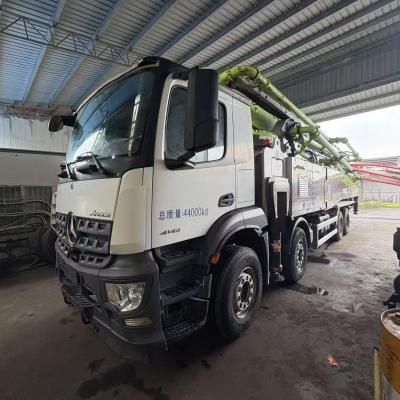 Cina Camion per pompe di cemento usato 2020 Zoomlion 63m 63 metri con chassis Mercedes Benz in vendita