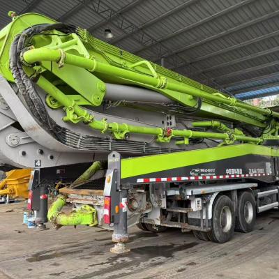 Cina Camion per pompe di cemento usato 2020 Zoomlion 63m 63 metri con chassis Mercedes Benz in vendita