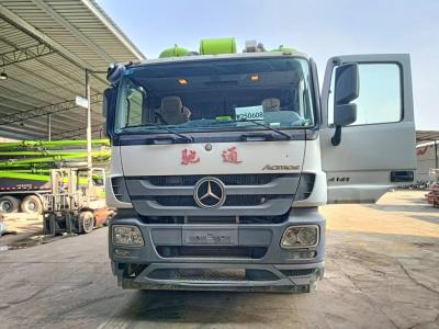 중국 신뢰성있는 2018 Zoomlion 56m 트럭에 장착 된 콘크리트 펌프 사용 가능 판매용