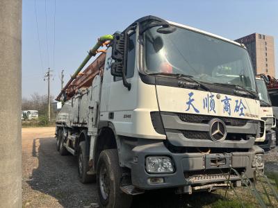 중국 2014 Zoomlion 52 미터 콘크리트 펌프 트럭 벤츠 차시와 170-200M3/H 출력 판매용