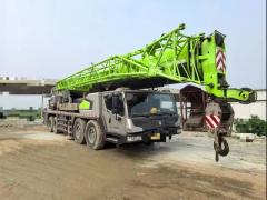 80 Tons Truck Crane 2020 Zoomlion 80T Used Heavy Lifting Crane for Lifting