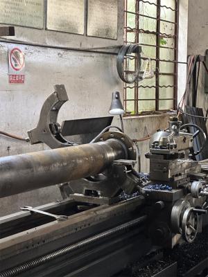 China Metallurgy Customized Lathe Center Frame And Tool Machine Lathe Accessories for sale