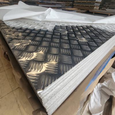 Cina Piattaforma di alluminio in rilievo a quadri di buona qualità per pavimenti di carrelli in vendita