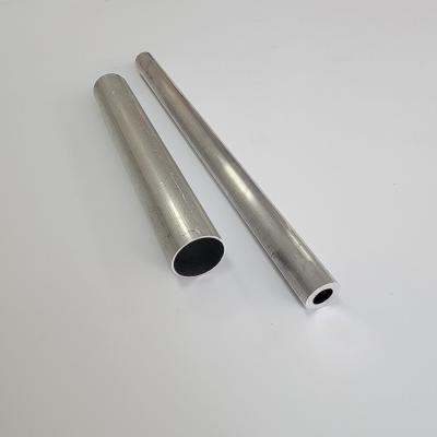 Cina Tubo di alluminio di nuova progettazione di alta qualità di alta durezza in vendita
